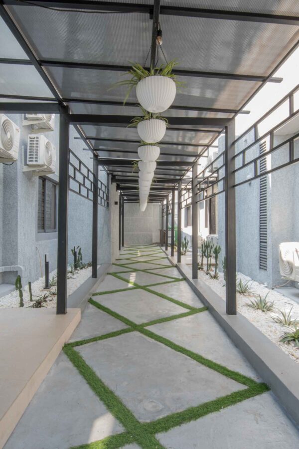 Signature Executive - The Corniche Hotel